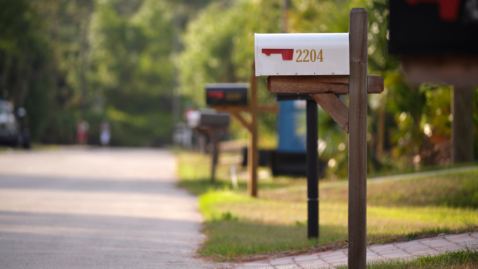 Best Postage Meter Companies (2025): Four USPS-Certified Picks
