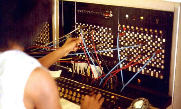 The Best Modern Switchboard Phone Systems: Buyer's Guide